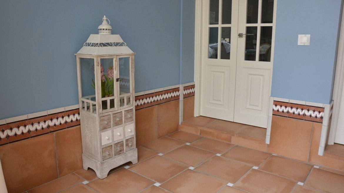 ¿Por qué elegir azulejos rústicos para tu casa? - Artesanía Sevilla